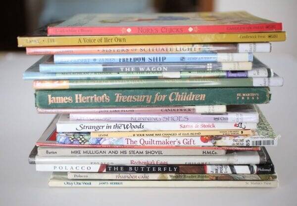 A list of 50 excellent childrens picture books for introducing History