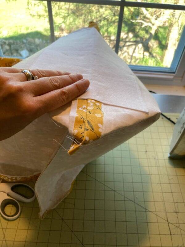 How to Sew a Simple Tote Bag with Flat Bottom and Lining - The Everyday ...