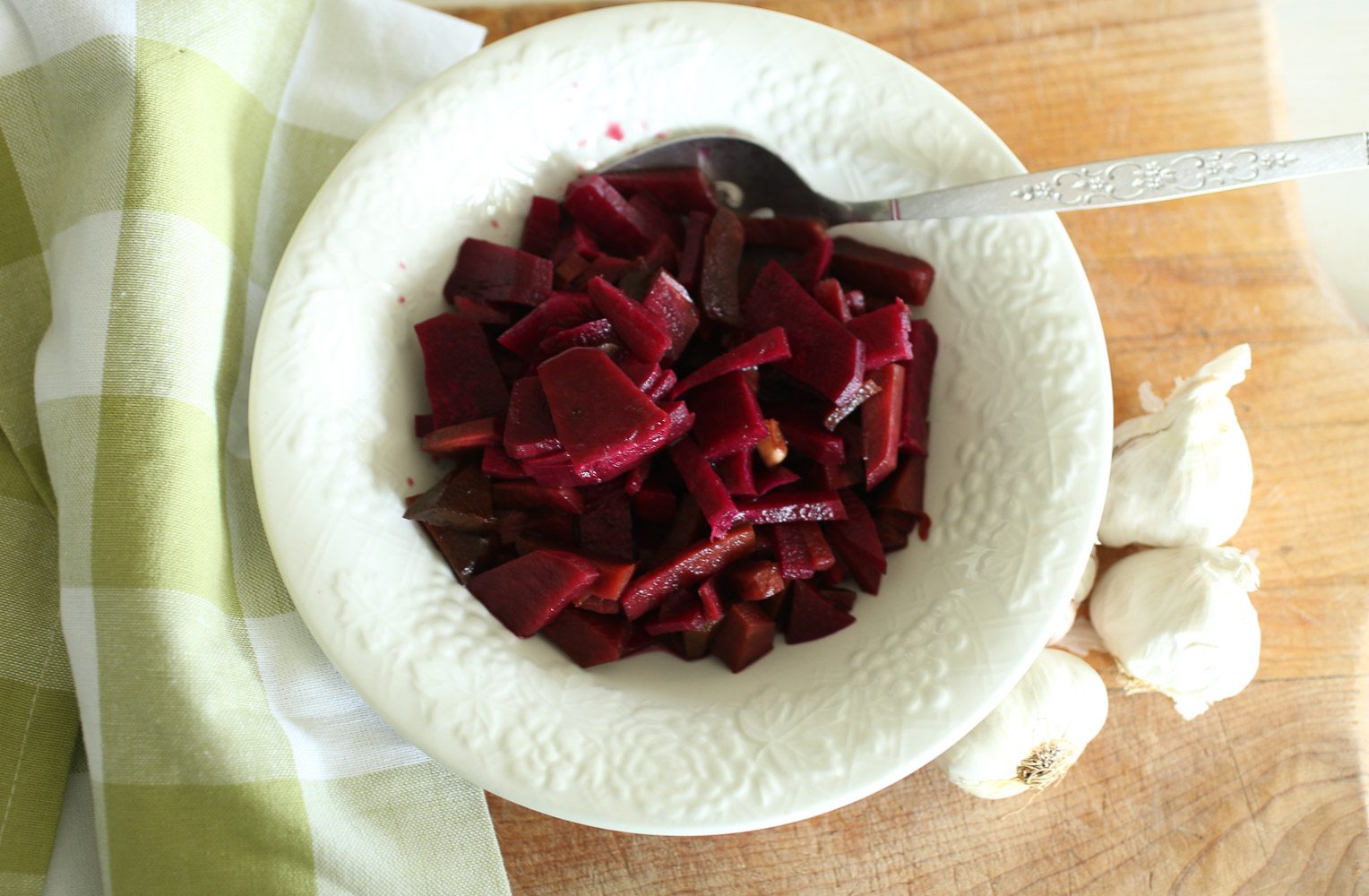 Simple Fermented Beet Recipe-2 Ways - The Everyday Farmhouse