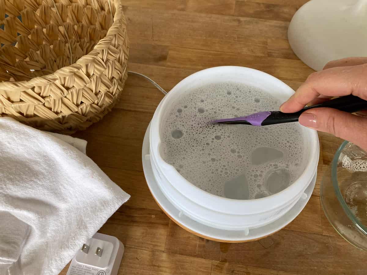 How to Clean a Diffuser | Properly Clean an Essential Oil Diffuser ...