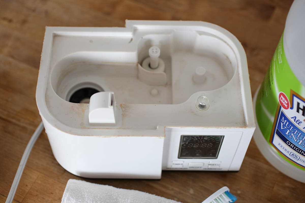 How to Clean a Humidifier with Vinegar | Step-by-Step - The Everyday ...