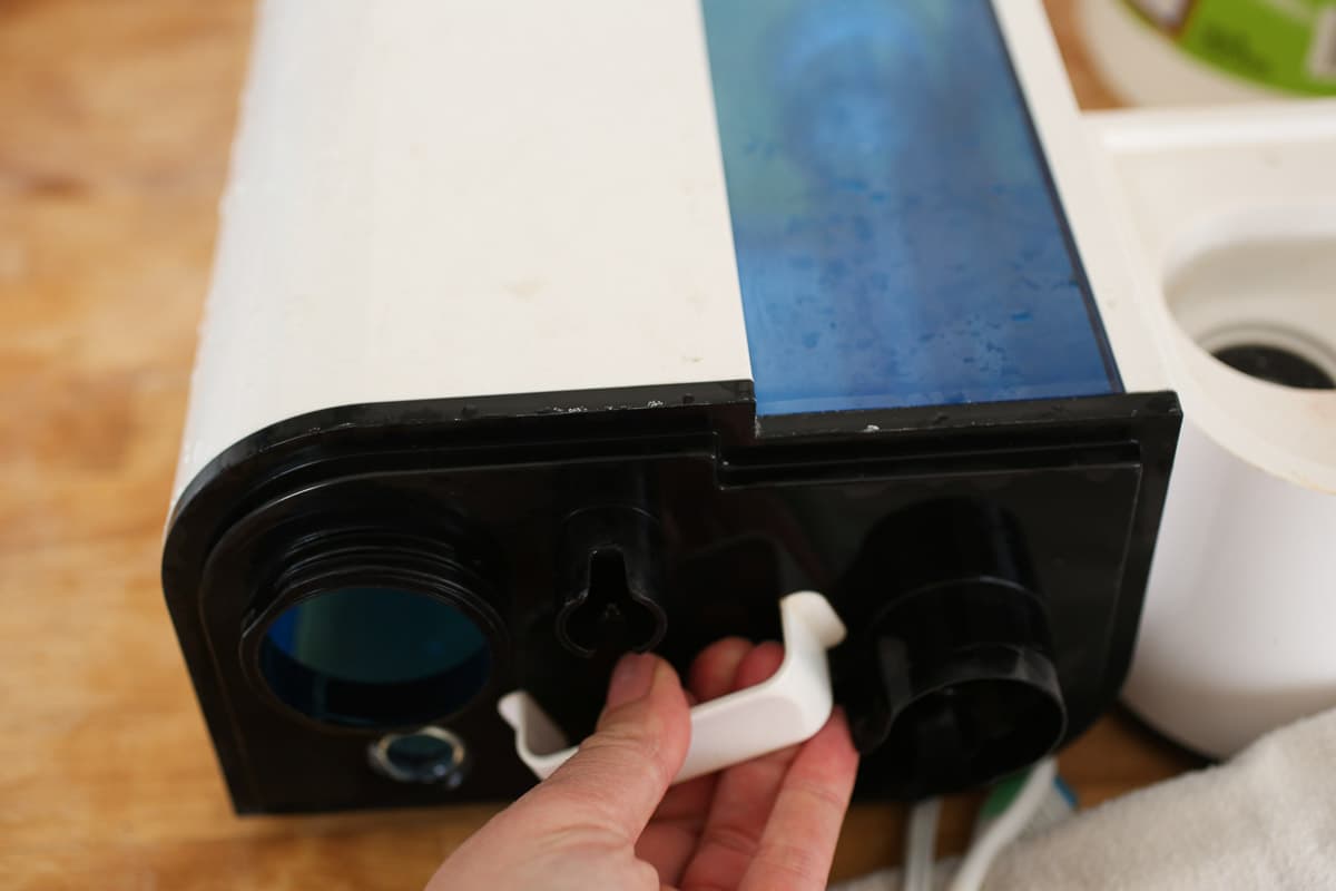 How to Clean a Humidifier with Vinegar | Step-by-Step - The Everyday ...