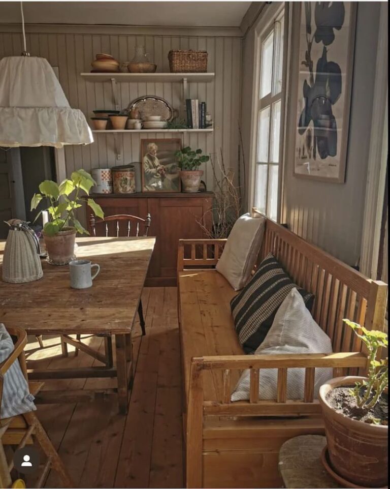 English Kitchen Design-Elements of Timeless Elegance - The Everyday ...