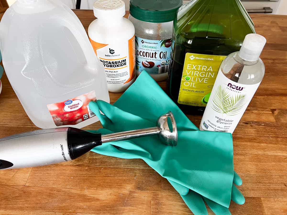 How To Make Liquid Soap | Basic Liquid Hand Soap Recipe - The Everyday ...