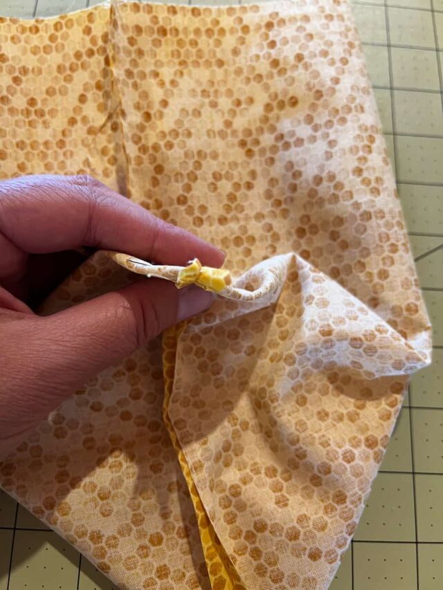 How to Make a Drawstring Bag | Easy with Lining - The Everyday Farmhouse