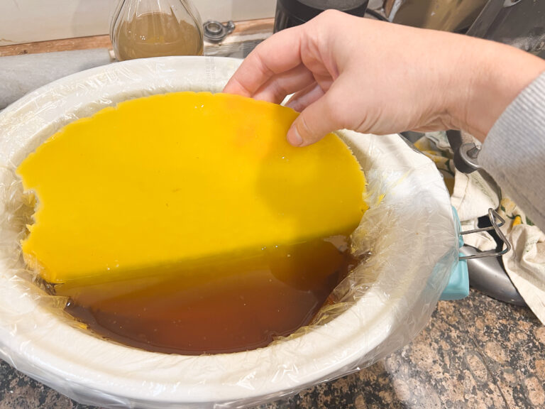 How to Render Beeswax at Home Step-by-Step - The Everyday Farmhouse